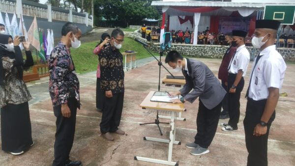 Sah, Pengurus OSIS SMANKA Masa Bakti 2021-2022 | KAPOL.ID