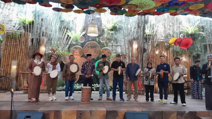 Kolaborasi Seni Tari dan Religi Kibar Budaya Jilid 7 | KAPOL.ID