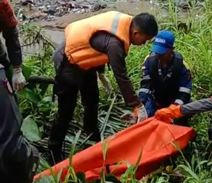 Terseret 20 Kilometer, Korban Jembatan Roboh Ditemukan Tim SAR Gabungan ...