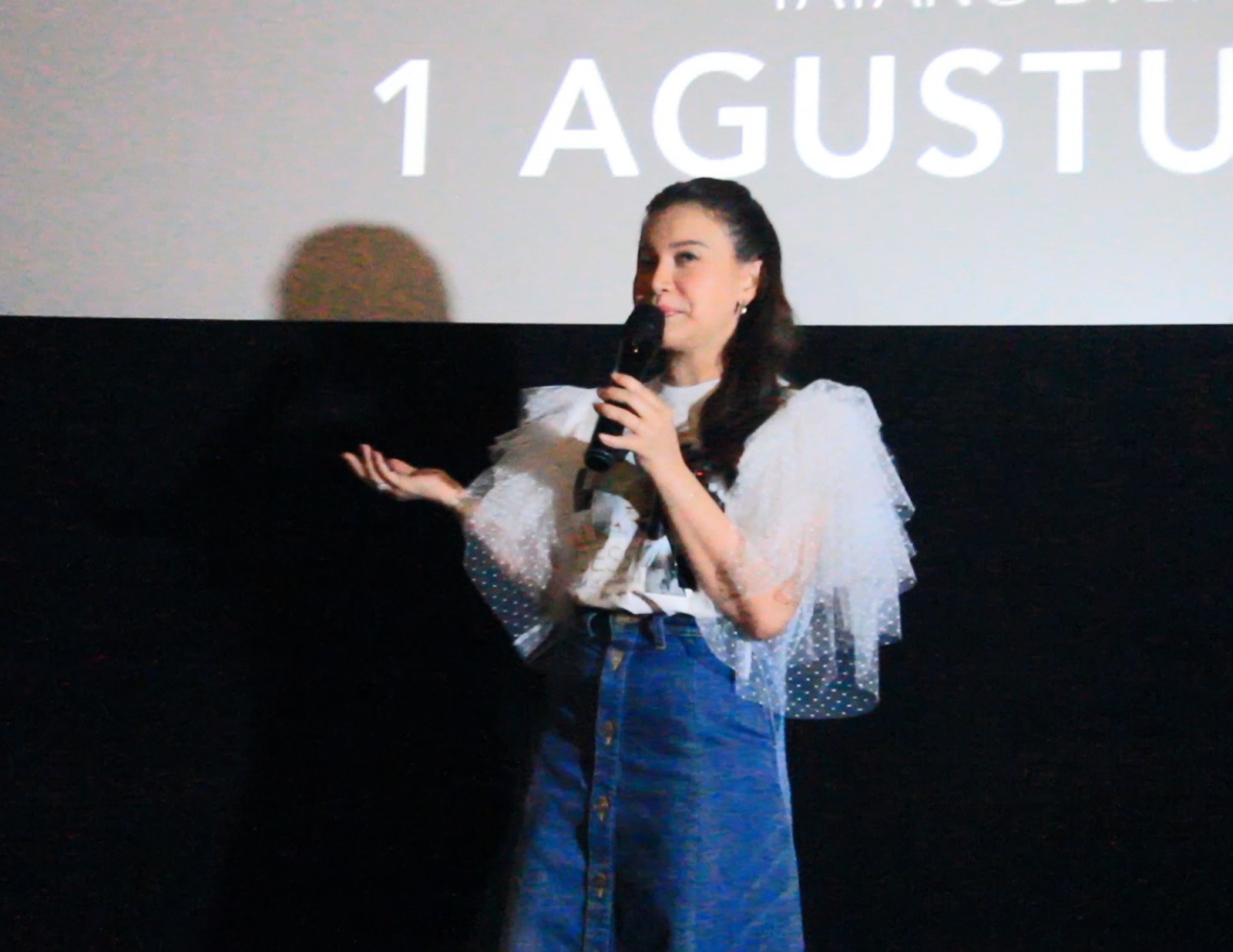 82 Menit Kisah Rossa Dibeberkan ke Publik dalam Film "All Access to ...